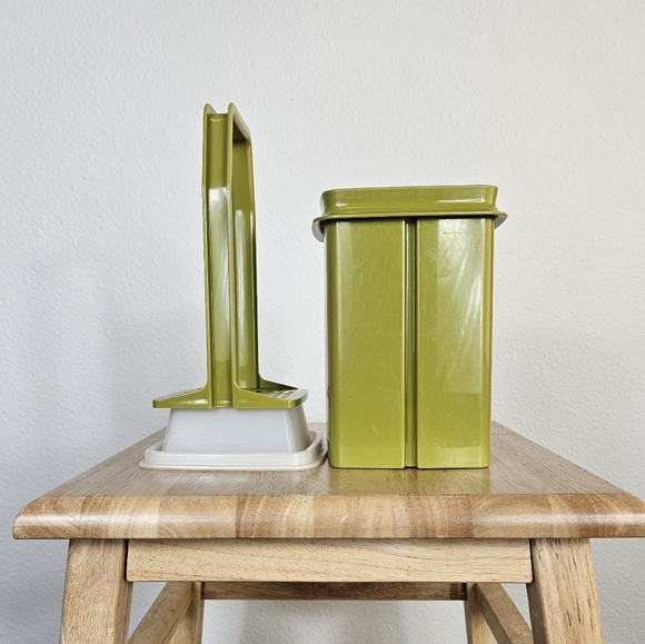 Tupperware | Kitchen | Tupperware Pickle Keeper Avocado Green 332 ...